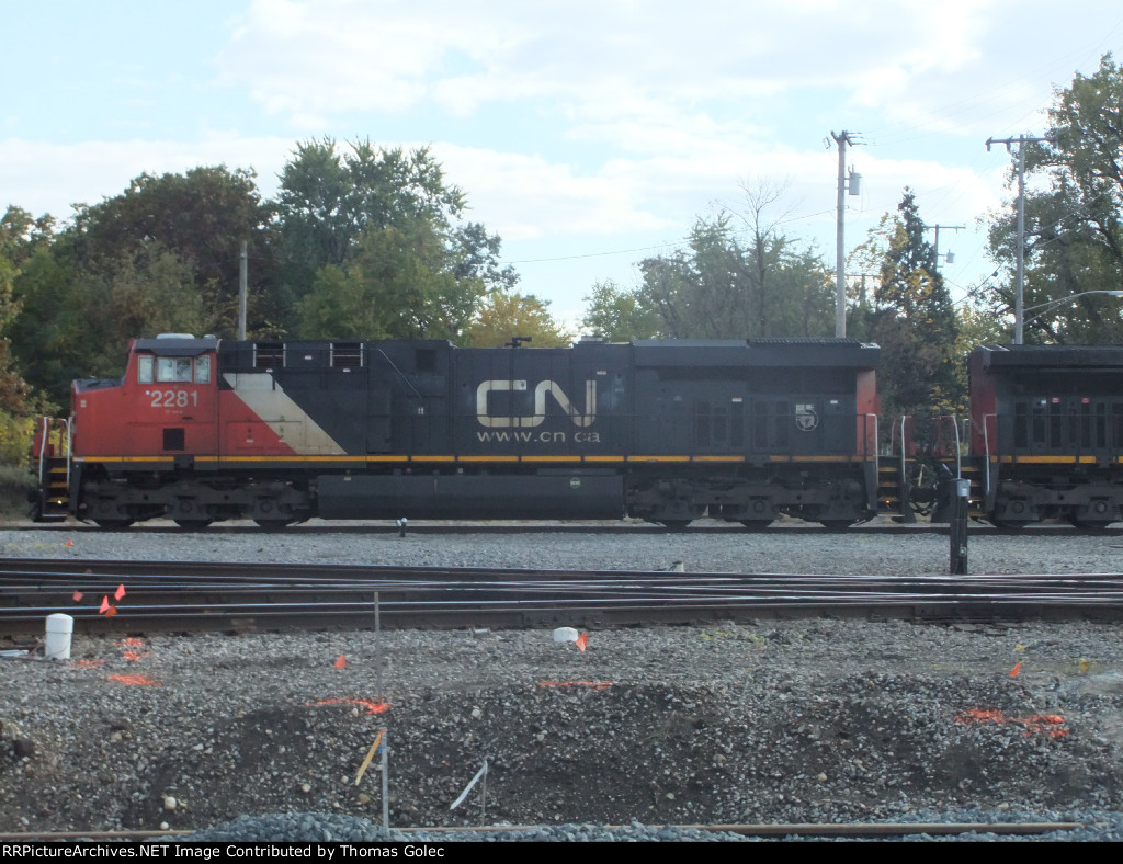 CN 2281